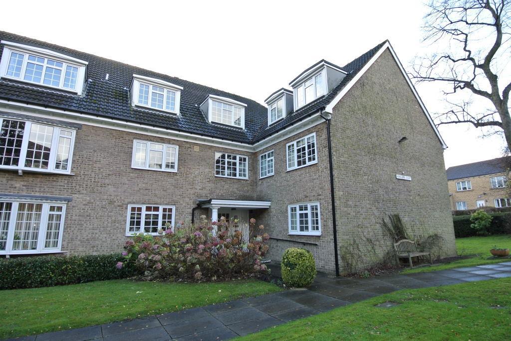 Arncliffe Court, Croft House Lane, Marsh 2 bed flat - £750 pcm (£173 pw)
