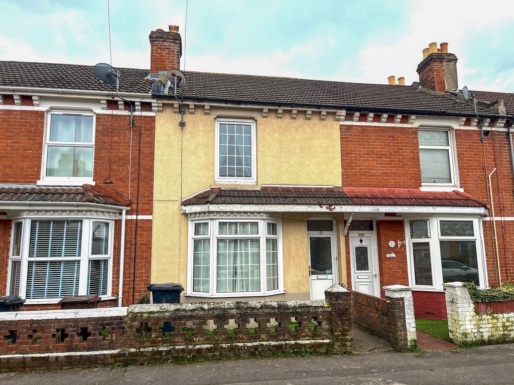 Richmond Road, Gosport, PO12 3QJ 2 bed terraced house - £224,950