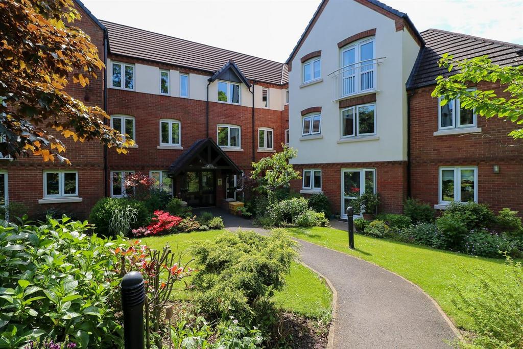 Orchard Court, 15 Lugtrout Lane... 1 bed flat - £70,000