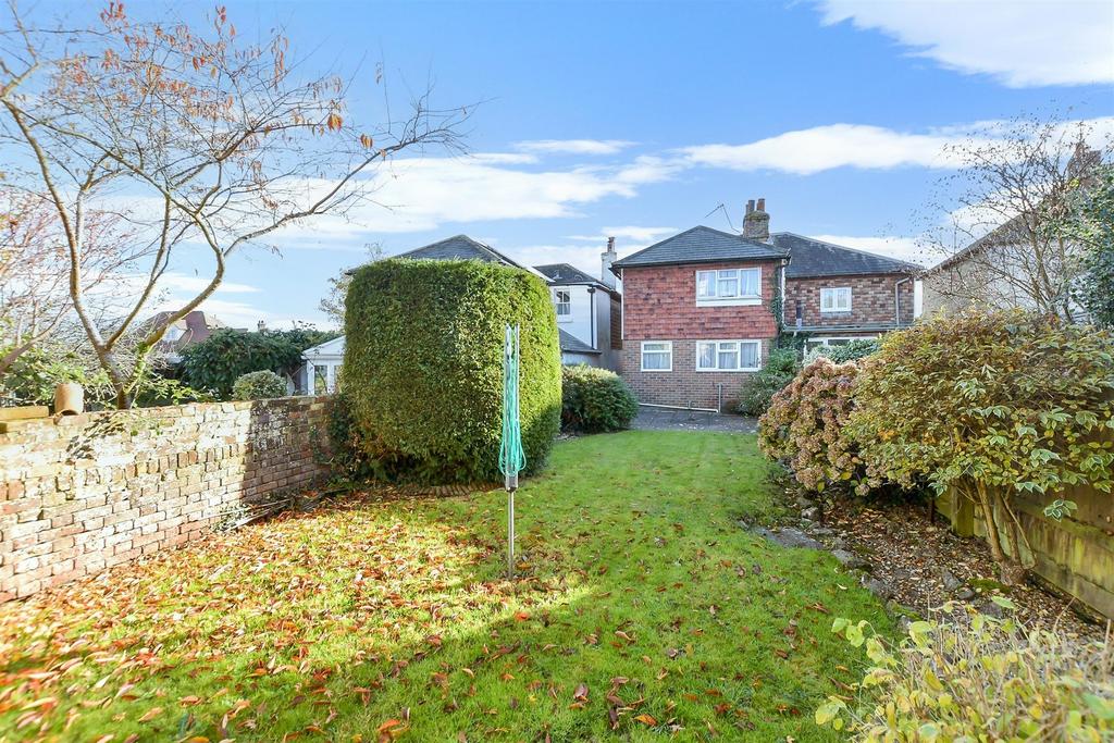Bartholomew Lane, Saltwood, Kent 2 bed semi-detached house for sale - £ ...
