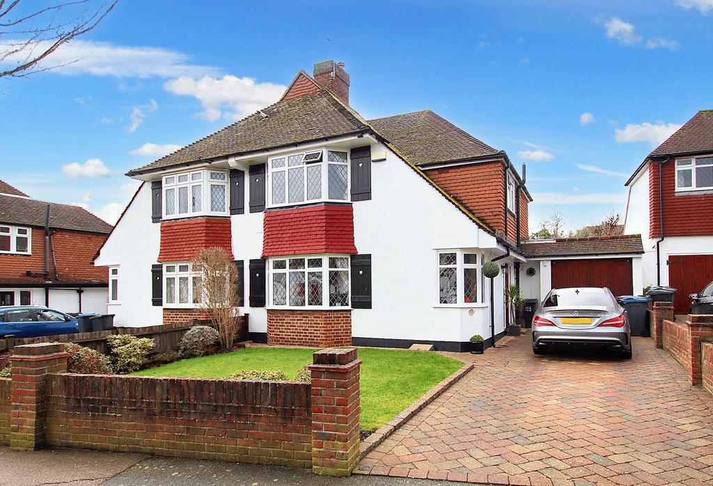 Hartland Way, Shirley 4 bed semi-detached house for sale - £650,000