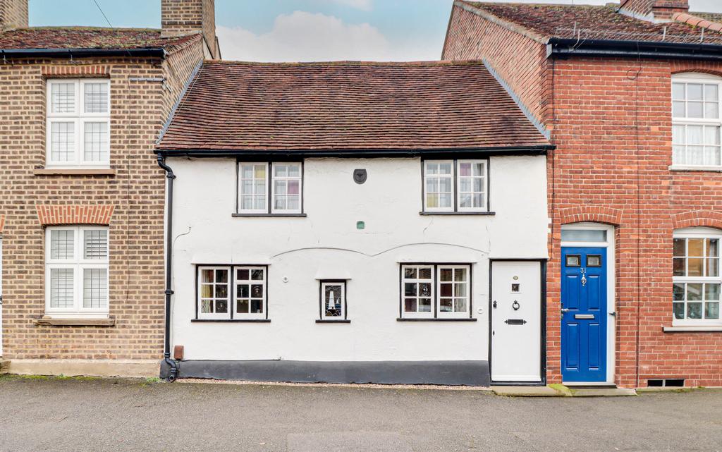 Fish Street, Redbourn, St. Albans, AL3 2 bed terraced house - £475,000