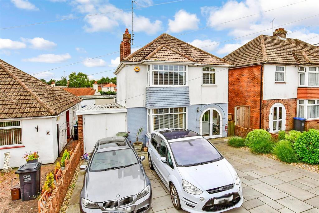 Pinewood Close, Ramsgate CT12 4 bed detached house - £247,500