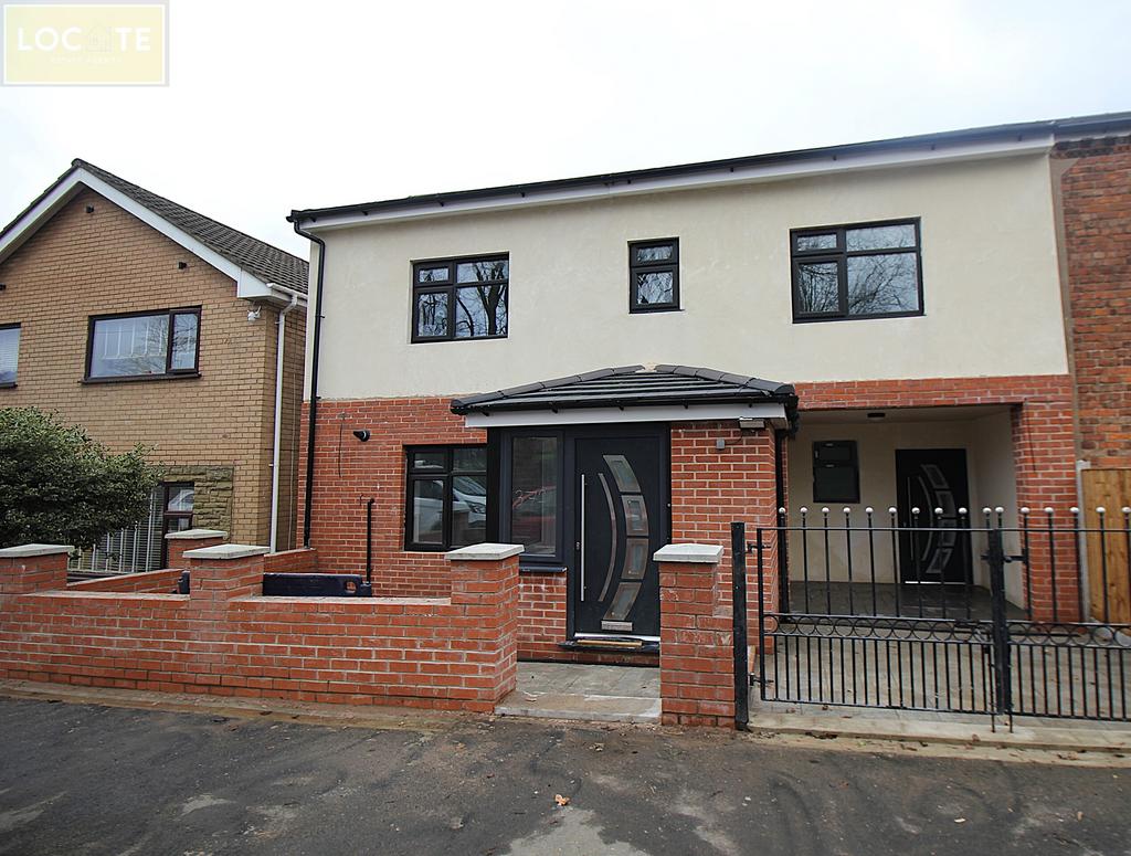 Ormskirk Road, Skelmersdale, Lancashire 4 bed semi-detached house - £ ...