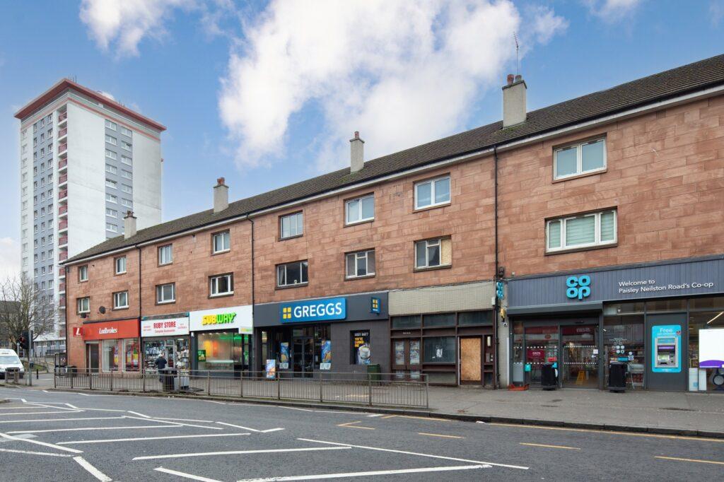 Neilston Road,Paisley 2 bed duplex - £60,000