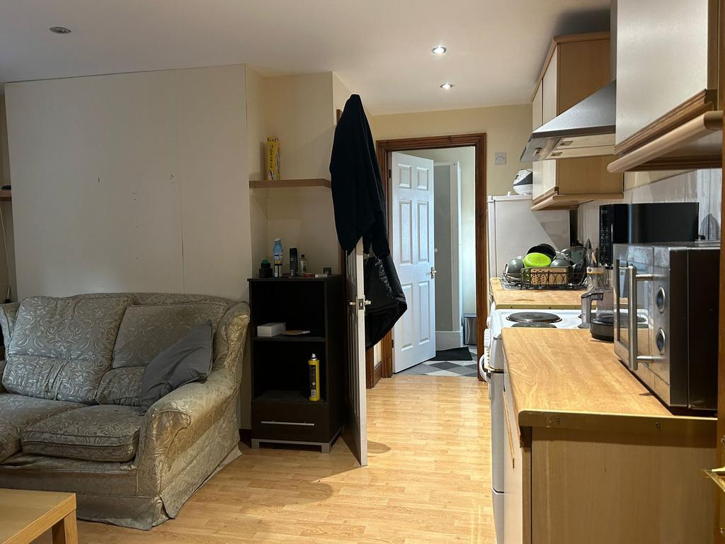 George Street, Reading RG4 1 bed flat - £1,150 pcm (£265 pw)