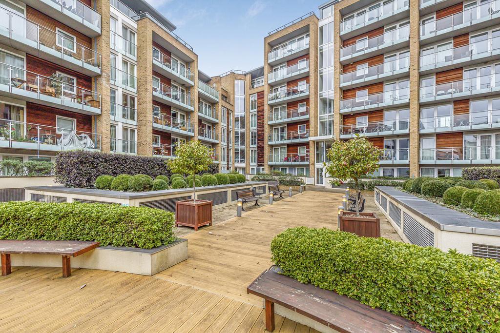 London SW8 1 bed flat - £2,000 pcm (£462 pw)