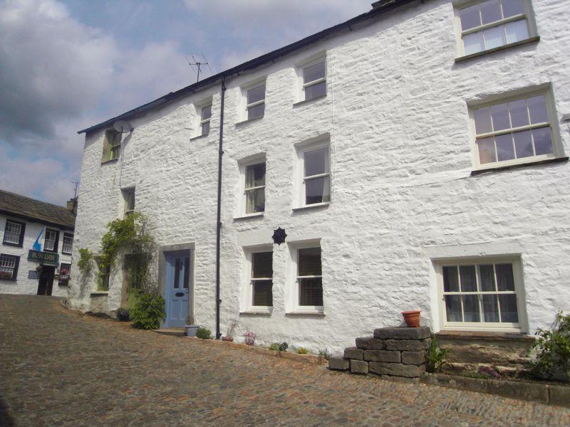 White Hart House, Main Street, Dent 3 bed cottage for sale - £249,000
