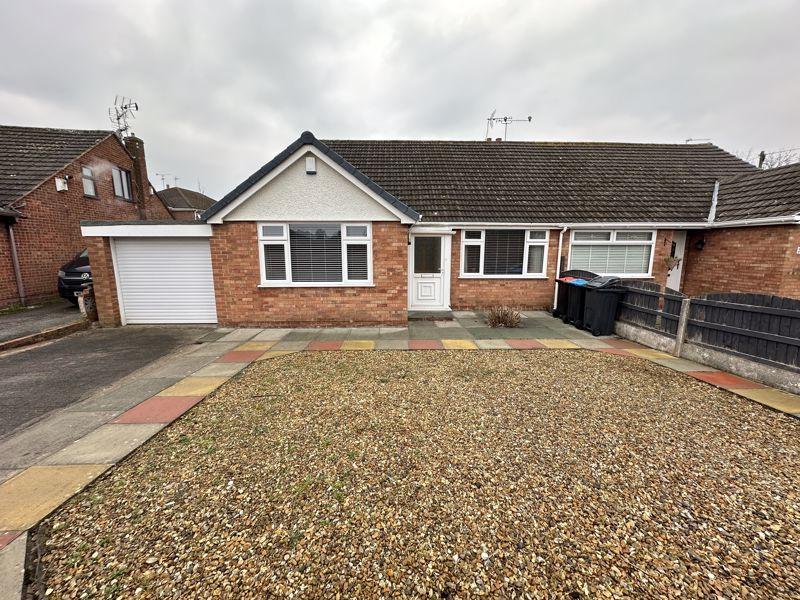 Shepton Road, Great Sutton 2 bed semi-detached bungalow - £225,000