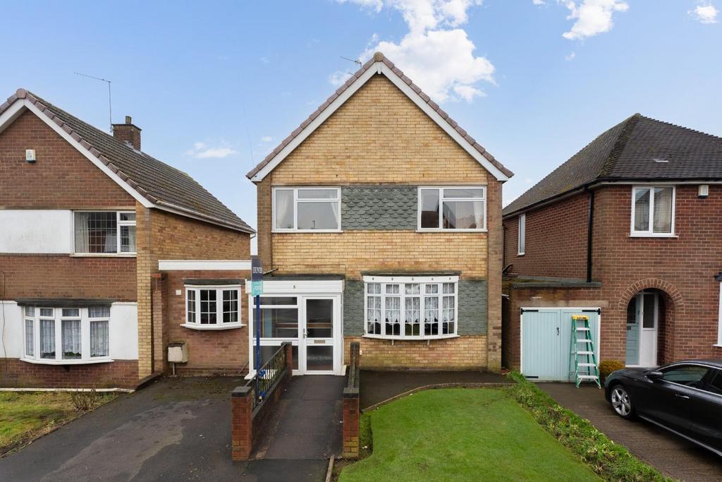 Glenfern Road, Bilston 3 bed link detached house - £225,000