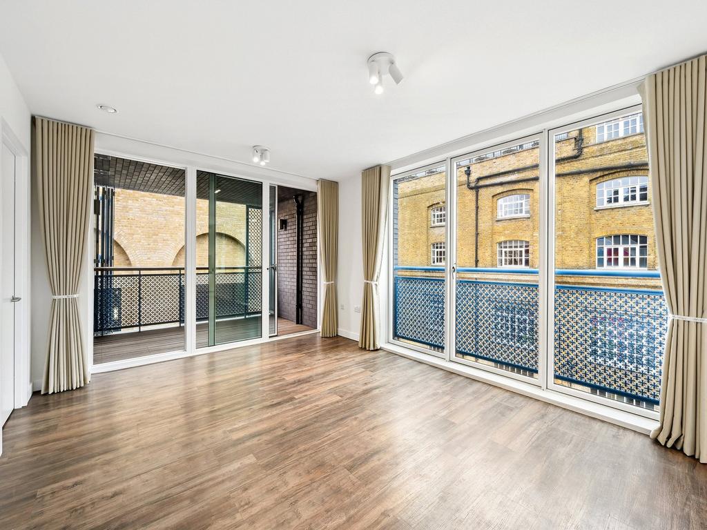 Mercers Walk, London, WC2H 2 bed apartment - £3,792 pcm (£875 pw)