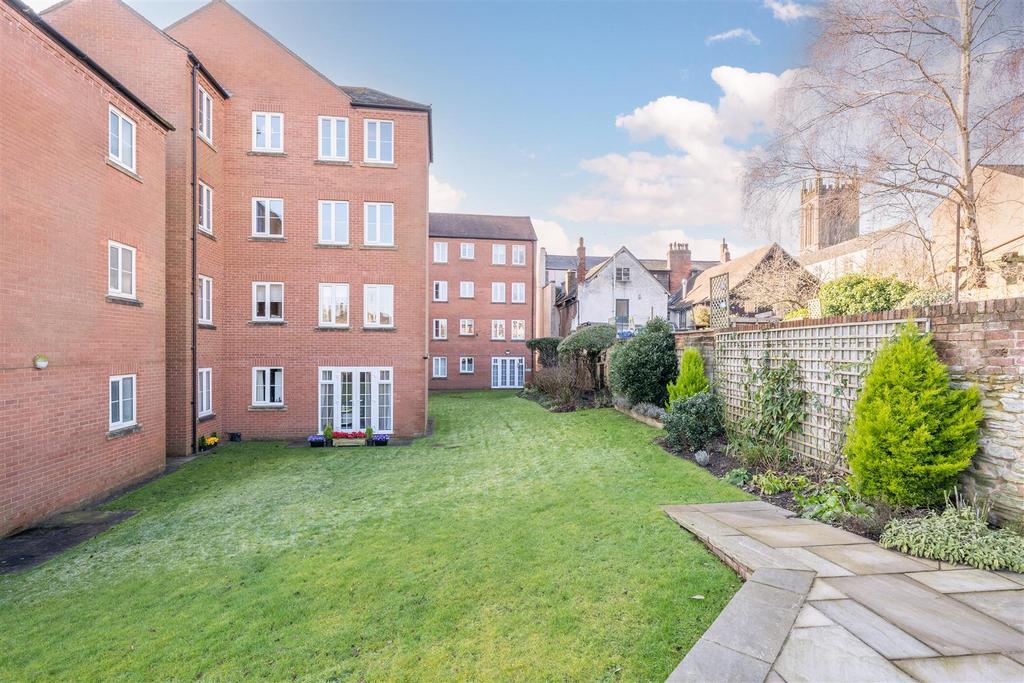 Old Street, Ludlow 2 bed retirement property - £110,000