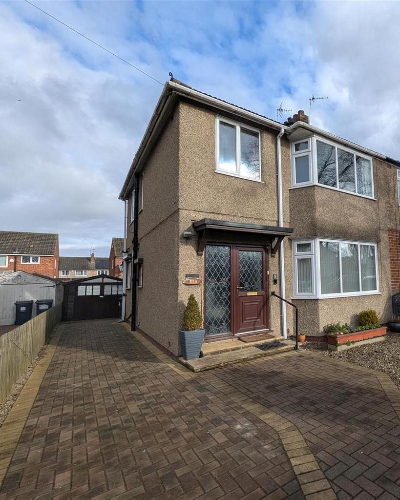 Yarm Road, Darlington 3 bed semi-detached house for sale - £135,000