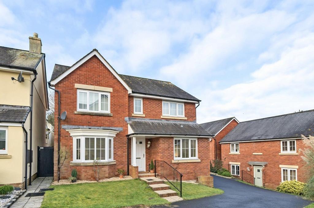 Westwood Cleave, Ogwell 4 bed detached house - £400,000