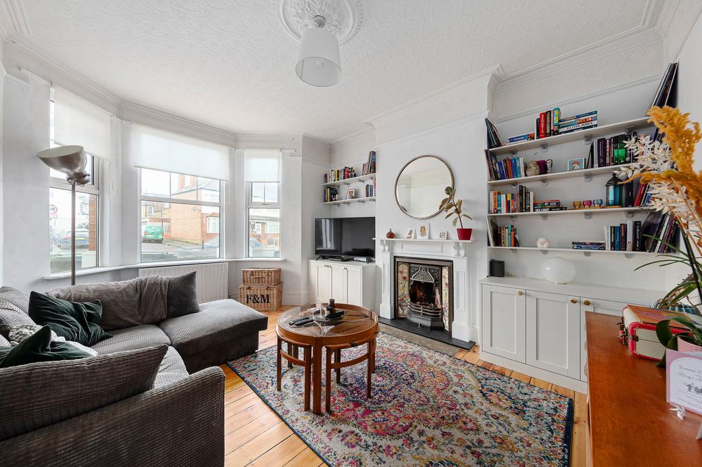 Perry Hill, London SE6 4 bed end of terrace house for sale - £750,000