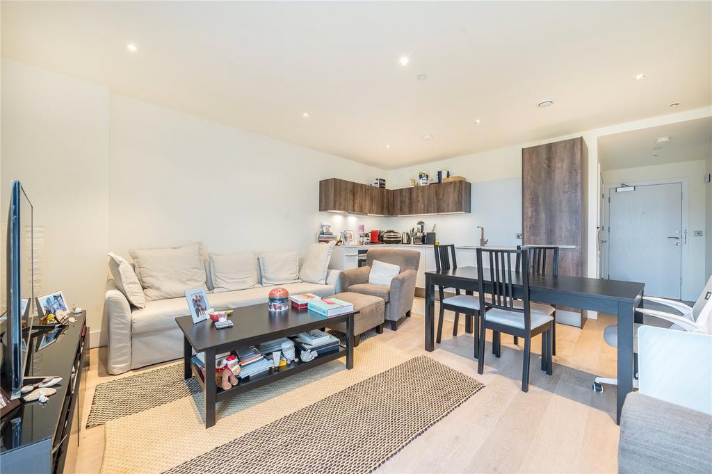 Lockington Road, London SW8 1 bed apartment to rent - £3,000 pcm (£692 pw)