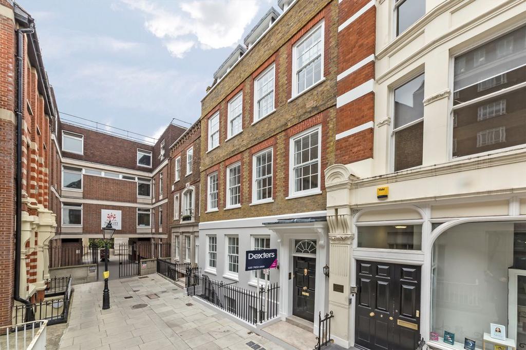 Warwick Court, London WC1R 1 bed flat for sale - £900,000