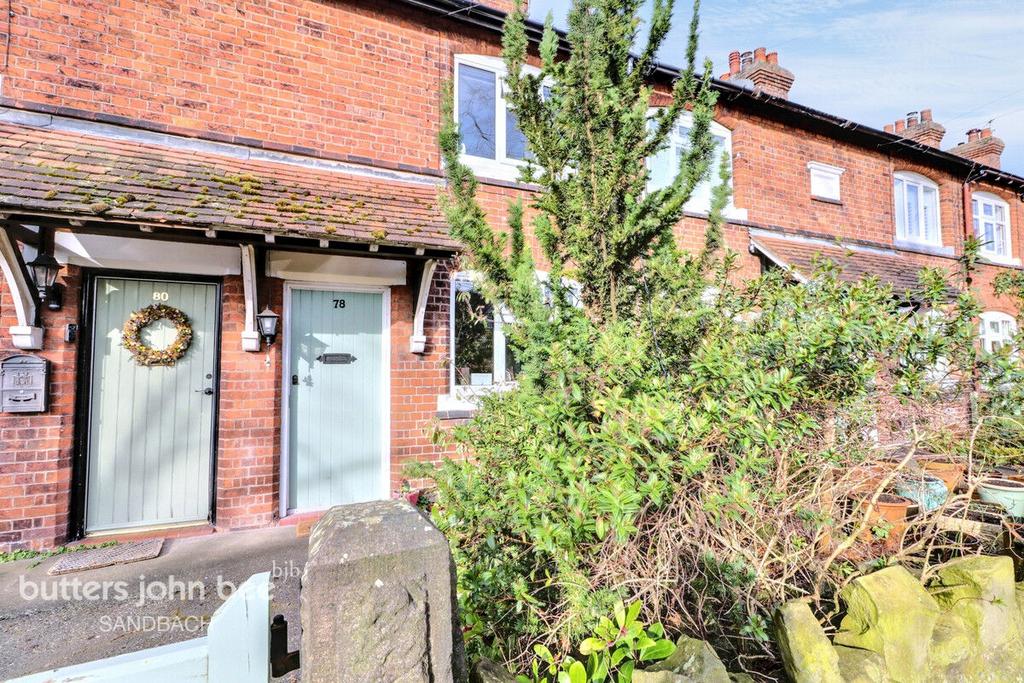Hassall Road, Sandbach 2 bed terraced house - £270,000