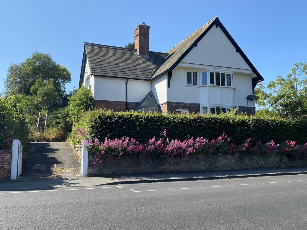 8 Wycar, Bedale 3 bed detached house - £1,100 pcm (£254 pw)