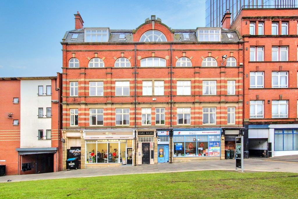 Bath Lane, Newcastle Upon Tyne... 3 bed flat for sale - £160,000