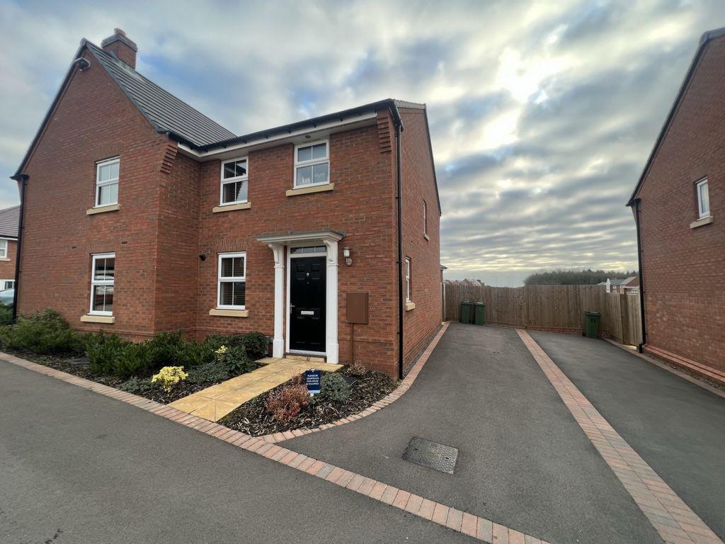 Whiteadder Way, New Lubbesthorpe, LE19 2 bed semi-detached house - £ ...