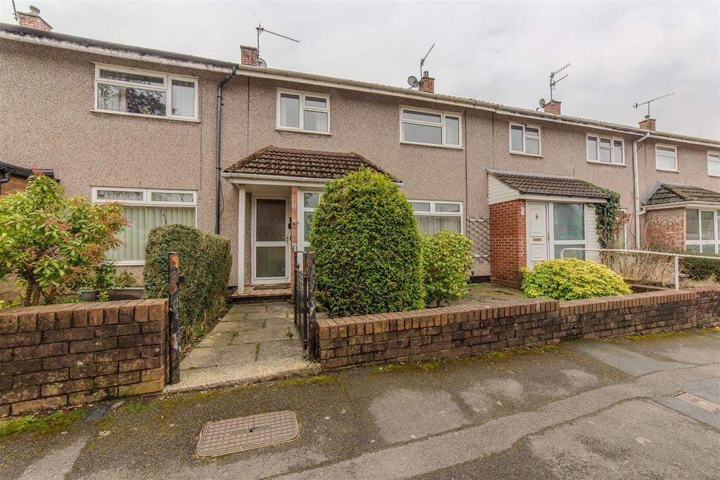 Manorbier Drive, Cwmbran NP44 3 bed terraced house for sale - £180,000