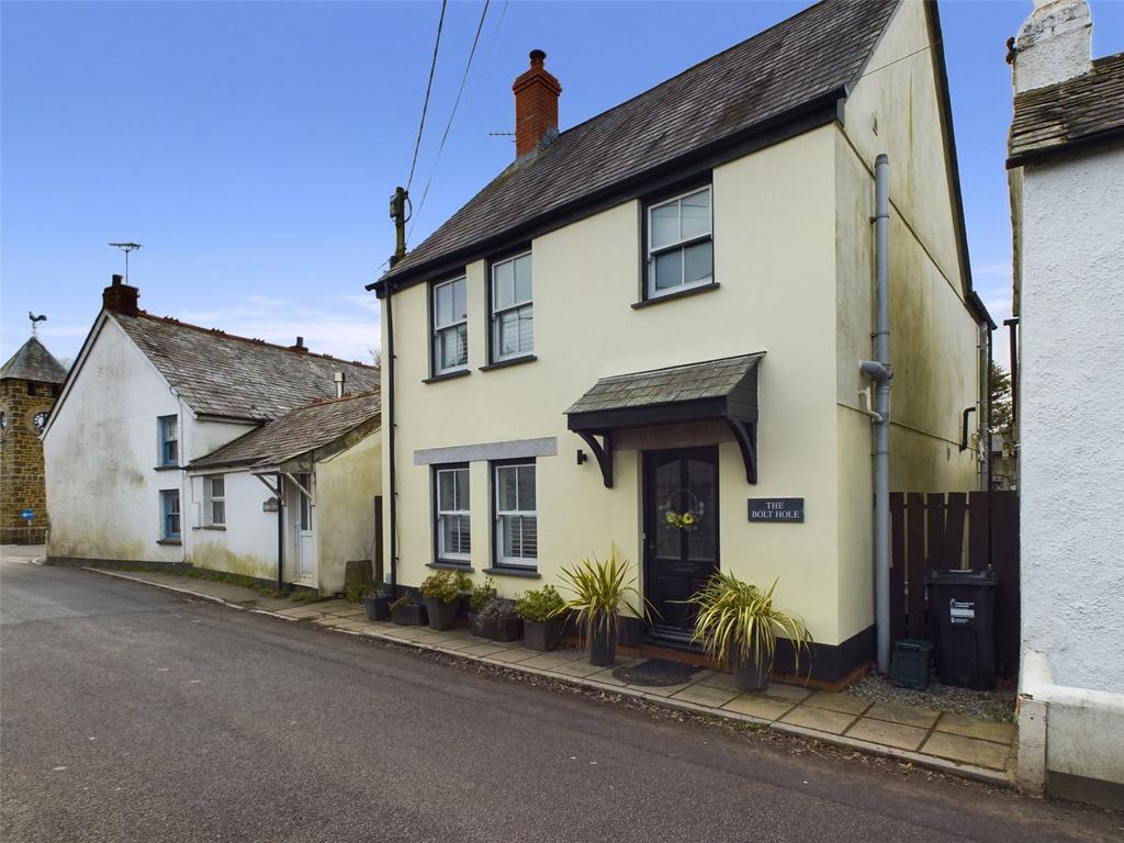 St. Teath, Bodmin 3 bed detached house - £1,250 pcm (£288 pw)