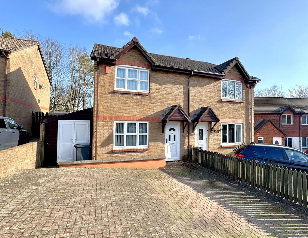 Woodend Road, Plymouth PL6 3 bed semi-detached house for sale - £275,000
