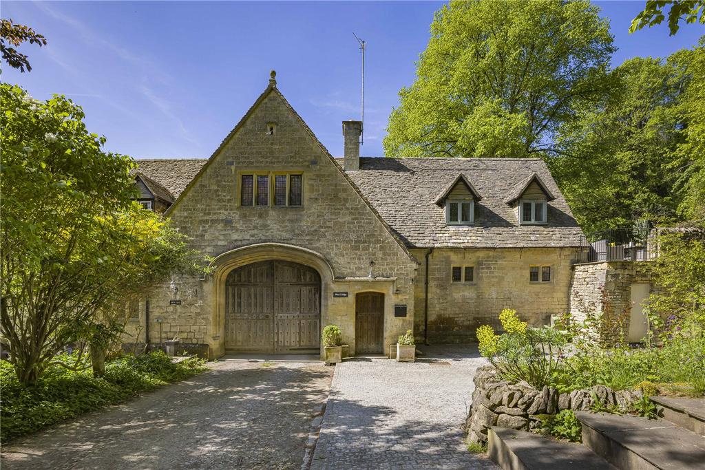 Winchcombe, Cheltenham... 4 bed semi-detached house for sale - £750,000