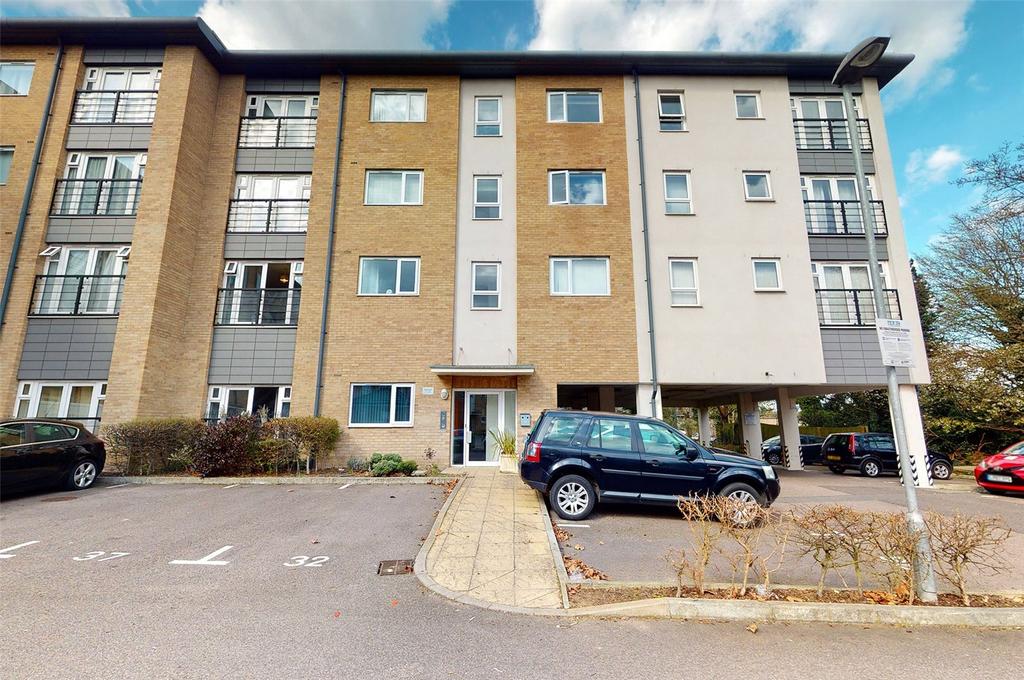 Southernhay Close, Basildon, Essex, SS14 2 bed apartment for sale - £ ...