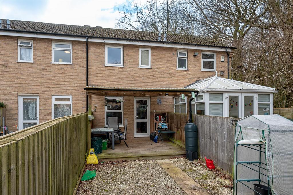 Lowick, Woodthorpe, York, YO24 2RF 2 bed terraced house for sale - £200,000