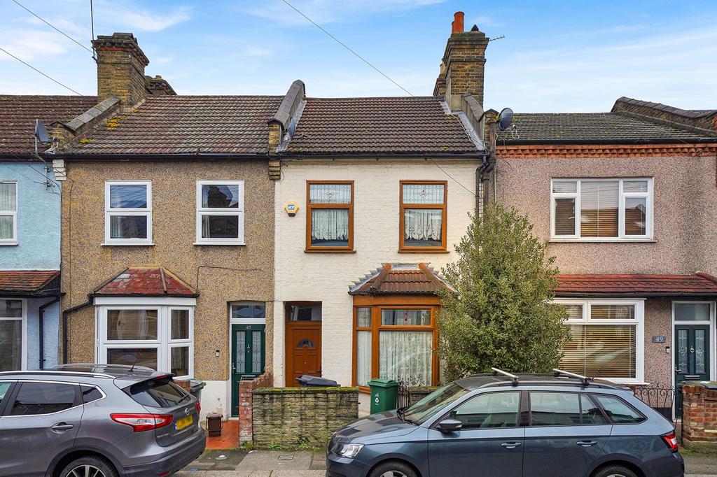 Oakfield Road, London E17 2 bed terraced house - £550,000