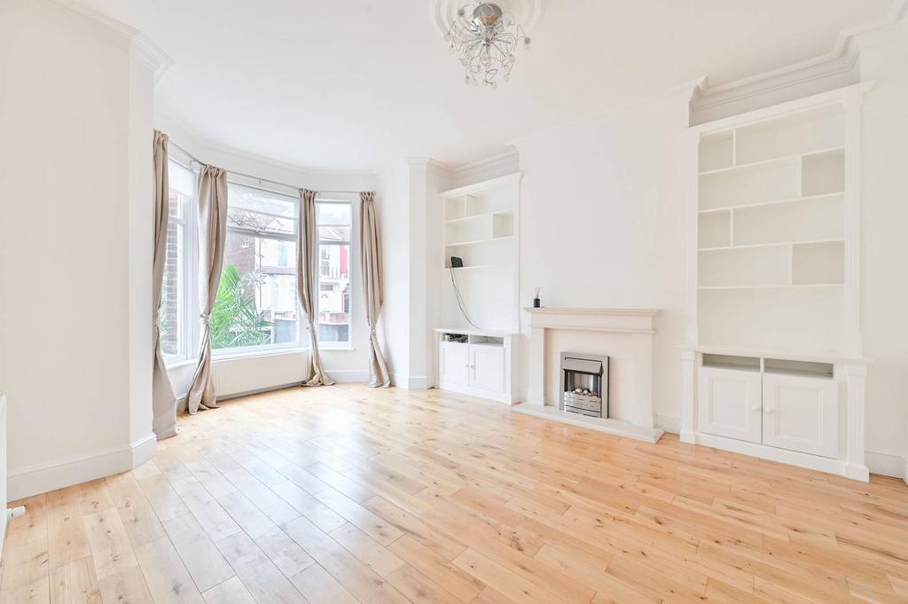 Cranhurst Road, Willesden Green... 5 bed house - £5,500 pcm (£1,269 pw)