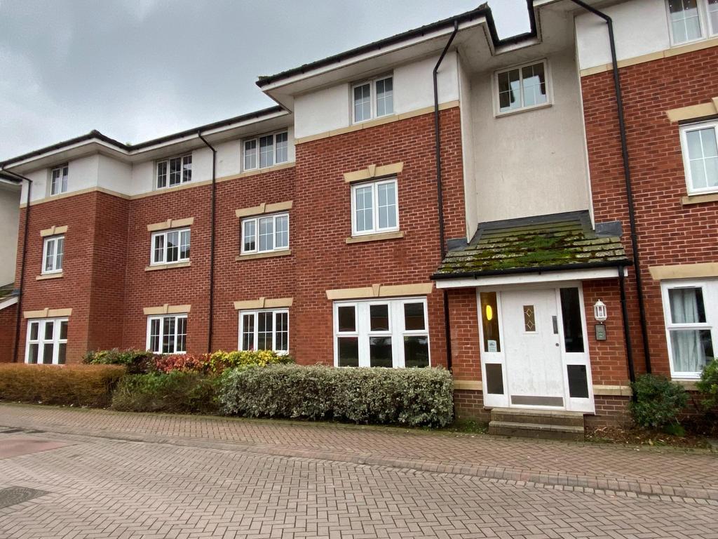 Combe Walk, Devizes SN10 2 bed flat - £850 pcm (£196 pw)