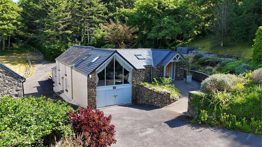 Cosheston SA72 4 bed detached house for sale - £750,000
