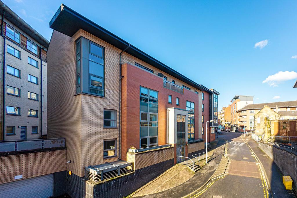 Partick Bridge Street, Partick, Glasgow 2 bed apartment - £200,000