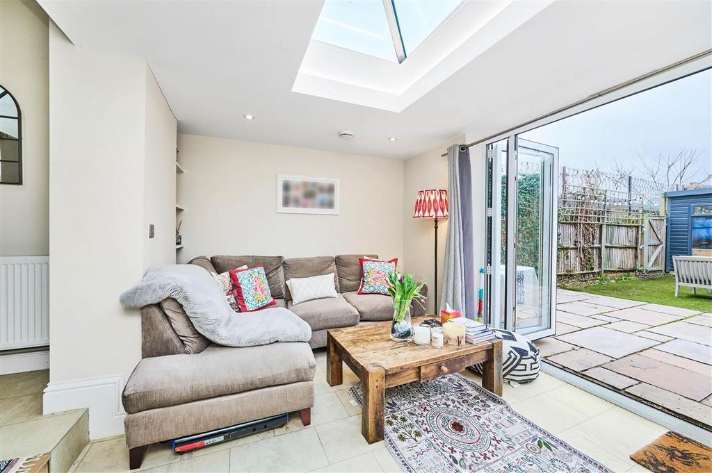Airedale Road, SW12 2 bed flat for sale - £800,000