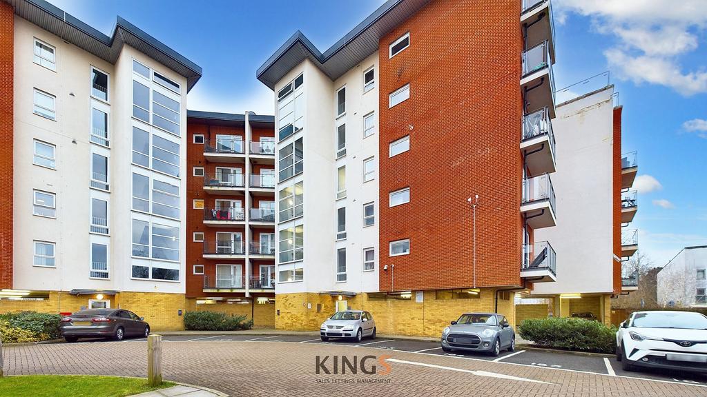 Clarkson Court, Hatfield, AL10 2 bed apartment for sale - £250,000