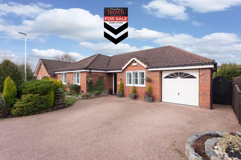 Barnett Grove, West Heath, Congleton 2 bed detached bungalow - £395,000