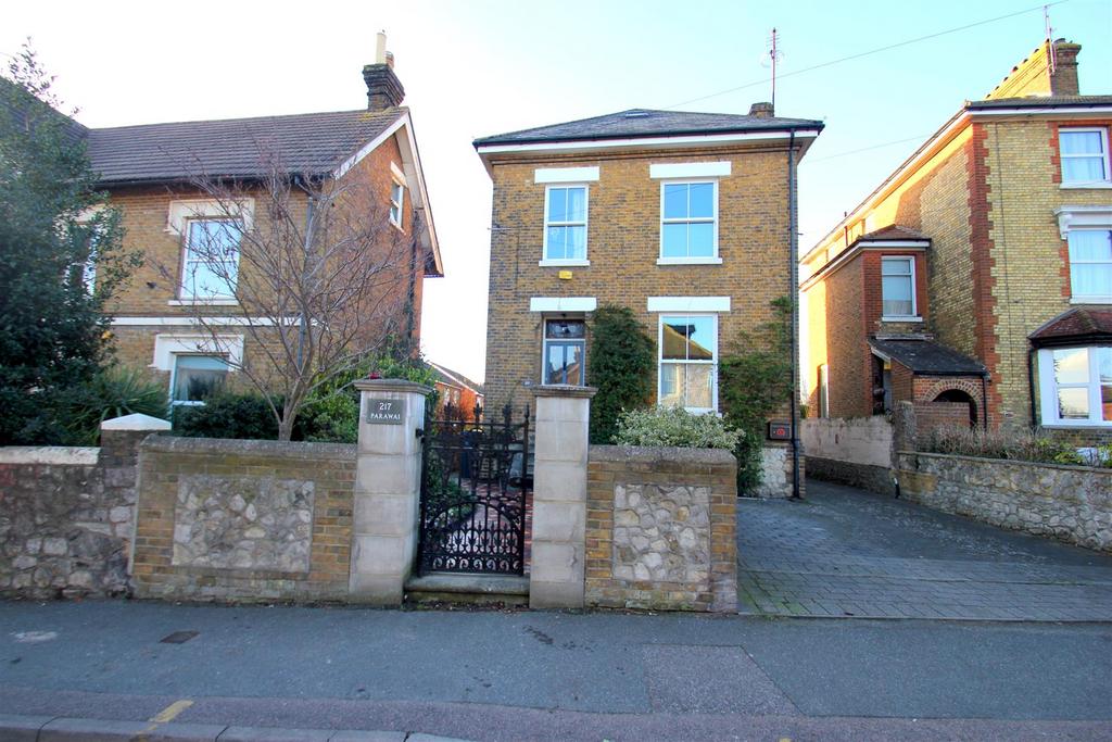 Boxley Road, Maidstone ME14 5 bed detached house for sale - £680,000