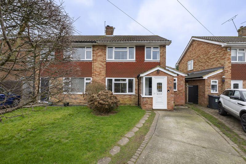 Woodlands Close, Uckfield 3 bed semi-detached house - £400,000