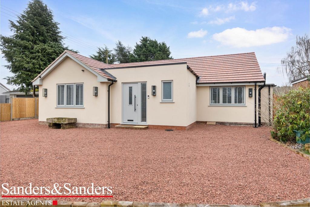 Mill Lane, Oversley Green, Alcester, B49 3 bed detached bungalow for ...