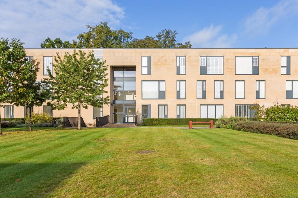 Cliveden Gages, Taplow... 2 bed apartment for sale - £495,000