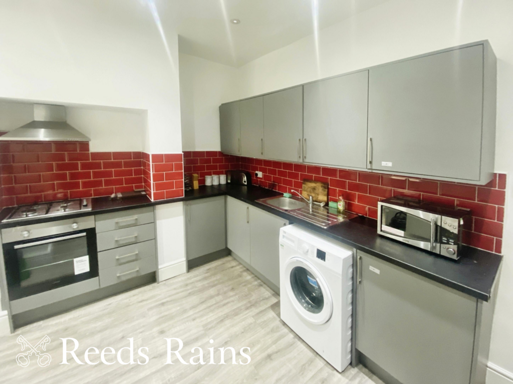 Tay Street, Lancashire BB11 4 bed terraced house for sale - £105,000