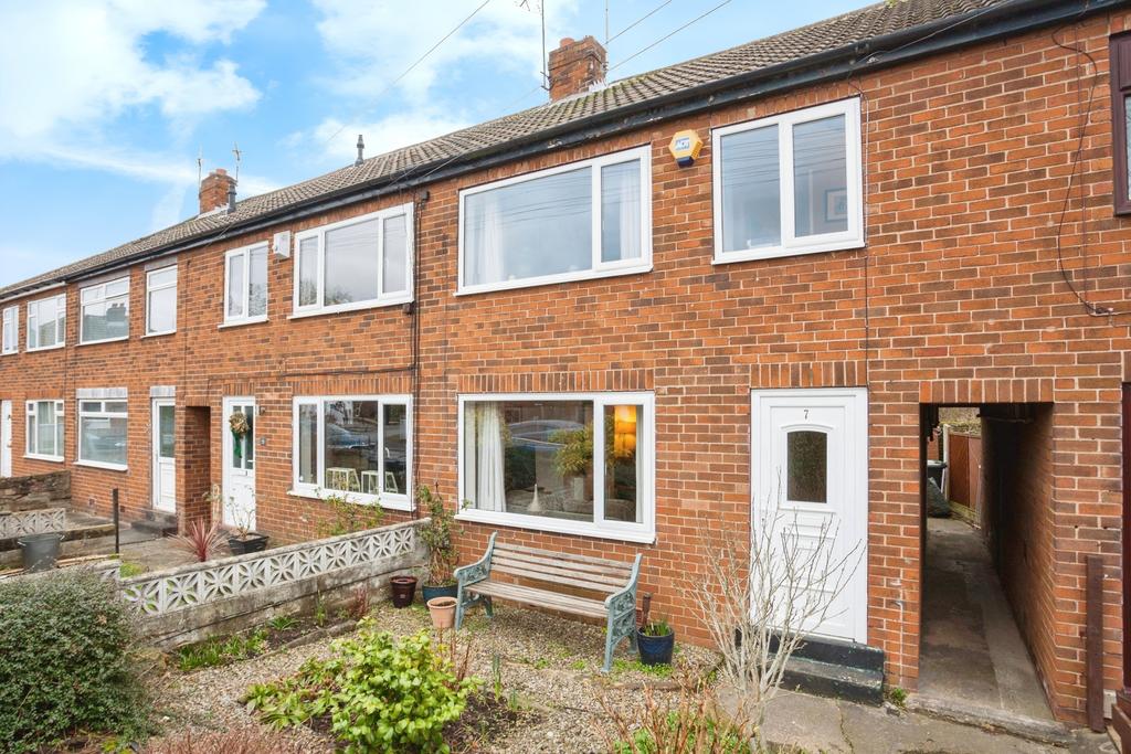 Rutland Close, Leeds LS26 3 bed terraced house for sale - £230,000