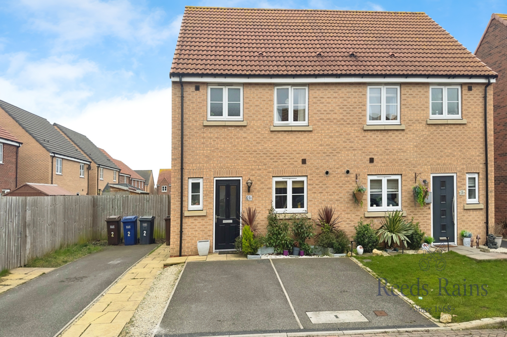 Hobby Way, Selby YO8 3 bed semi-detached house for sale - £245,000