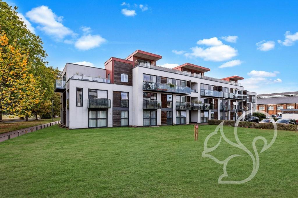 Cavalry Road, Colchester 2 bed apartment - £220,000