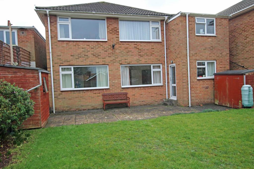 Twineham Road, Eastbourne, BN21 2TR 4 bed detached house for sale - £ ...