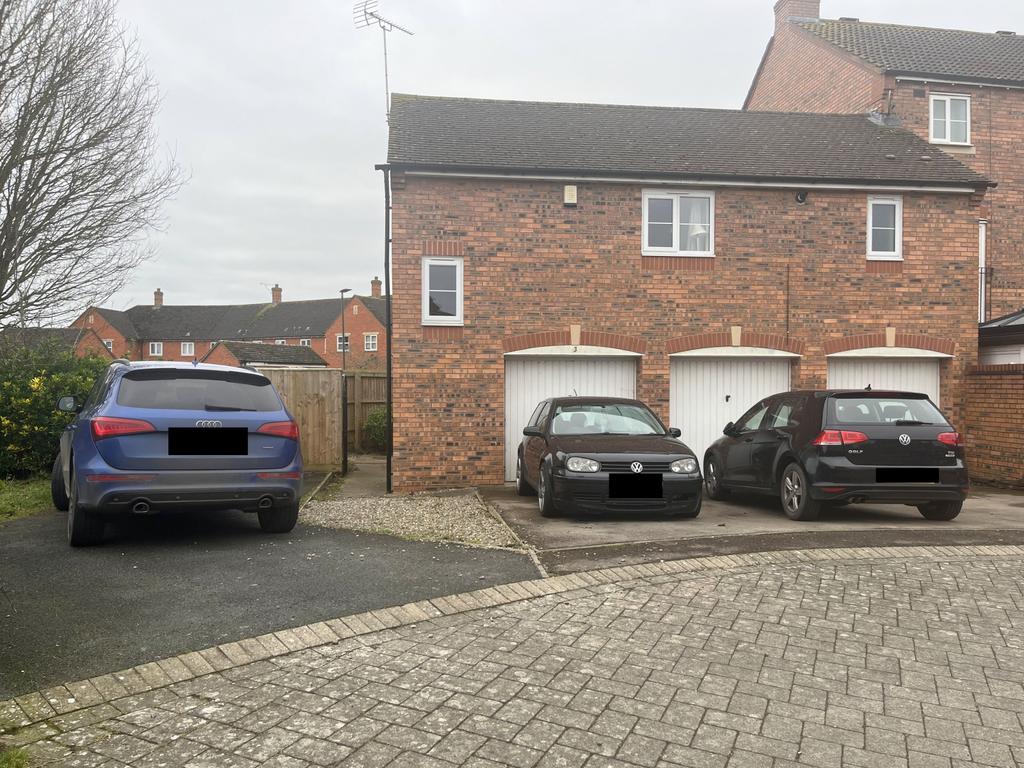 Walton Cardiff, Tewkesbury GL20 2 bed semi-detached house - £1,000 pcm ...