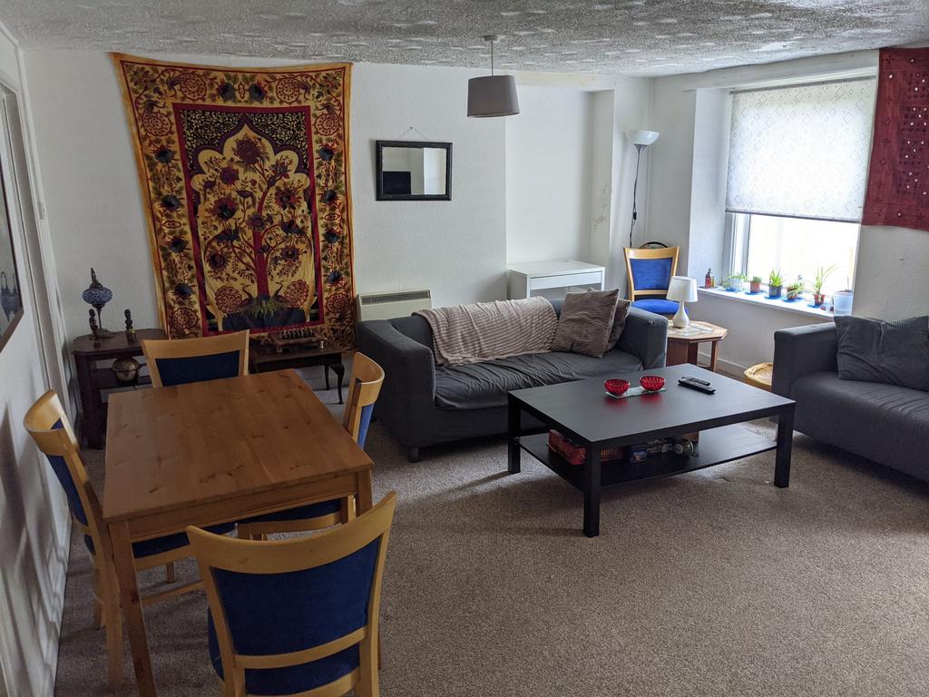 Double Room Ground Floor, Knightstone... 1 bed in a house share to rent ...
